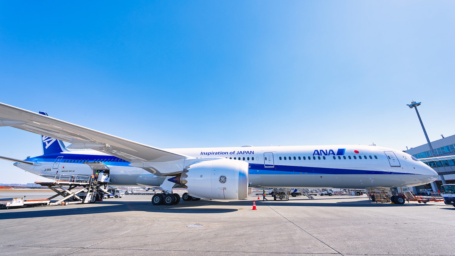 【ANA】〈取材〉国内線次世代フラッグシップ 787-10 羽田 – 新千歳線でデビュー！ - Aviation Picks